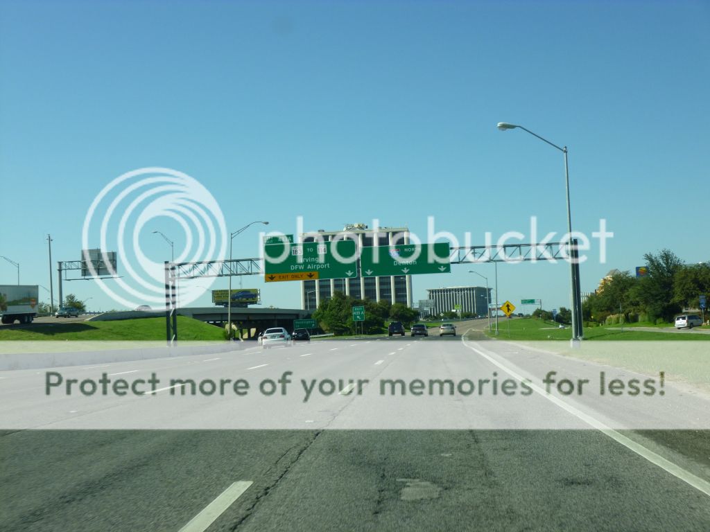 New TX exit gore sign -- new change for the state, or just a local version?